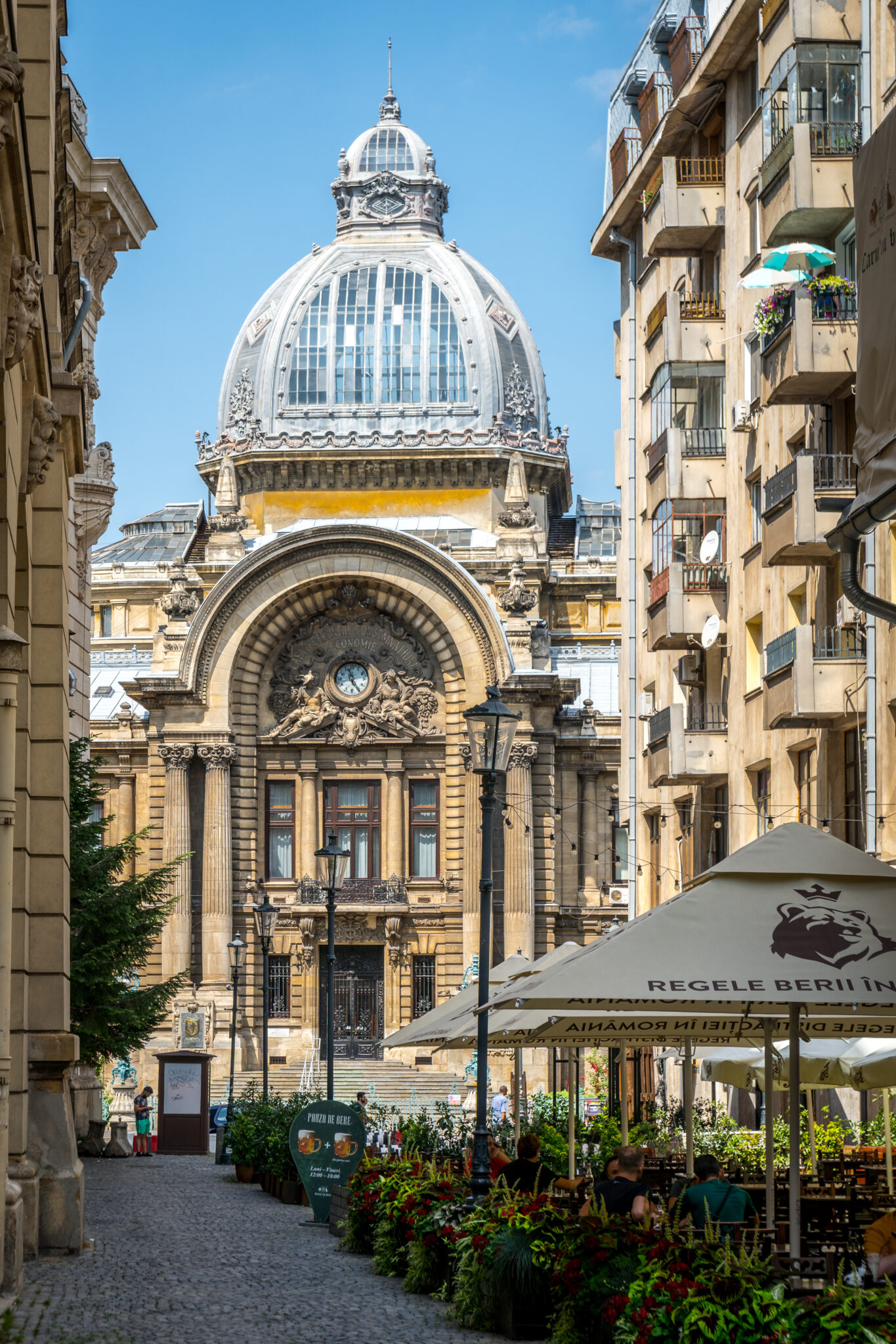 Bukarest – die schönsten Sehenswürdigkeiten zwischen Prunk und Verfall ...